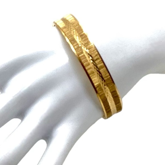 Trifari | Jewelry | Vintage Crown Trifari Bangle Bracelet Sm Yellow ...